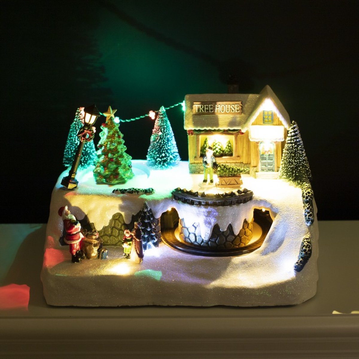 Osta Joulukylä Treehouse Town Valolla & Musiikilla Netistä - Nopea ...